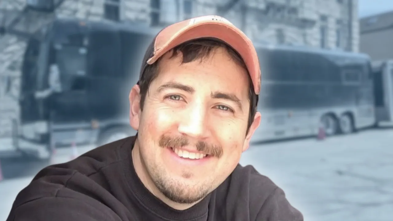 Digital Tour Bus - Bringing You On Tour: Michael Marcagi - BUS INVADERS ...