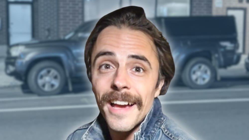 The Bones of J.R. Jones - BUS INVADERS Ep. 1822 [VIDEO]