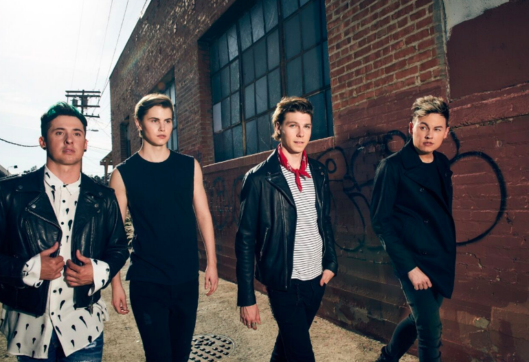 After Romeo – DREAM TOUR – Digital Tour Bus