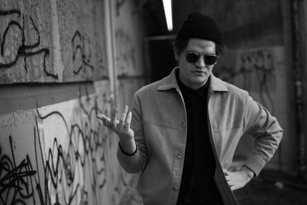 Mating Ritual – TOUR TIPS – Digital Tour Bus