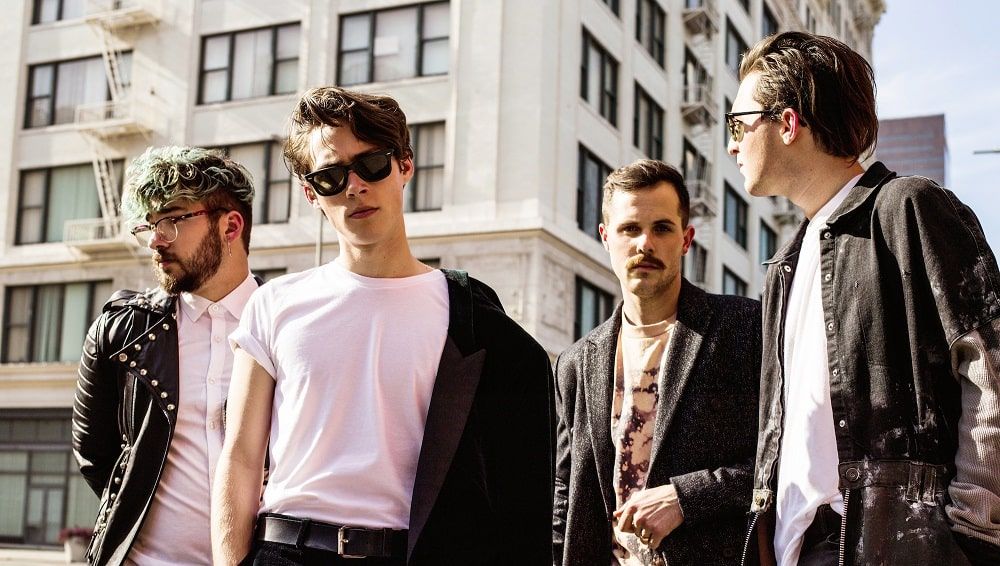 Weathers – TOUR PRANKS – Digital Tour Bus