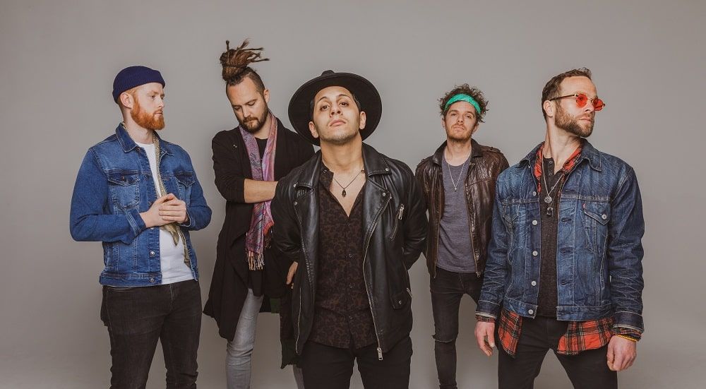 Cousin Avi – CRAZY TOUR STORIES – Digital Tour Bus