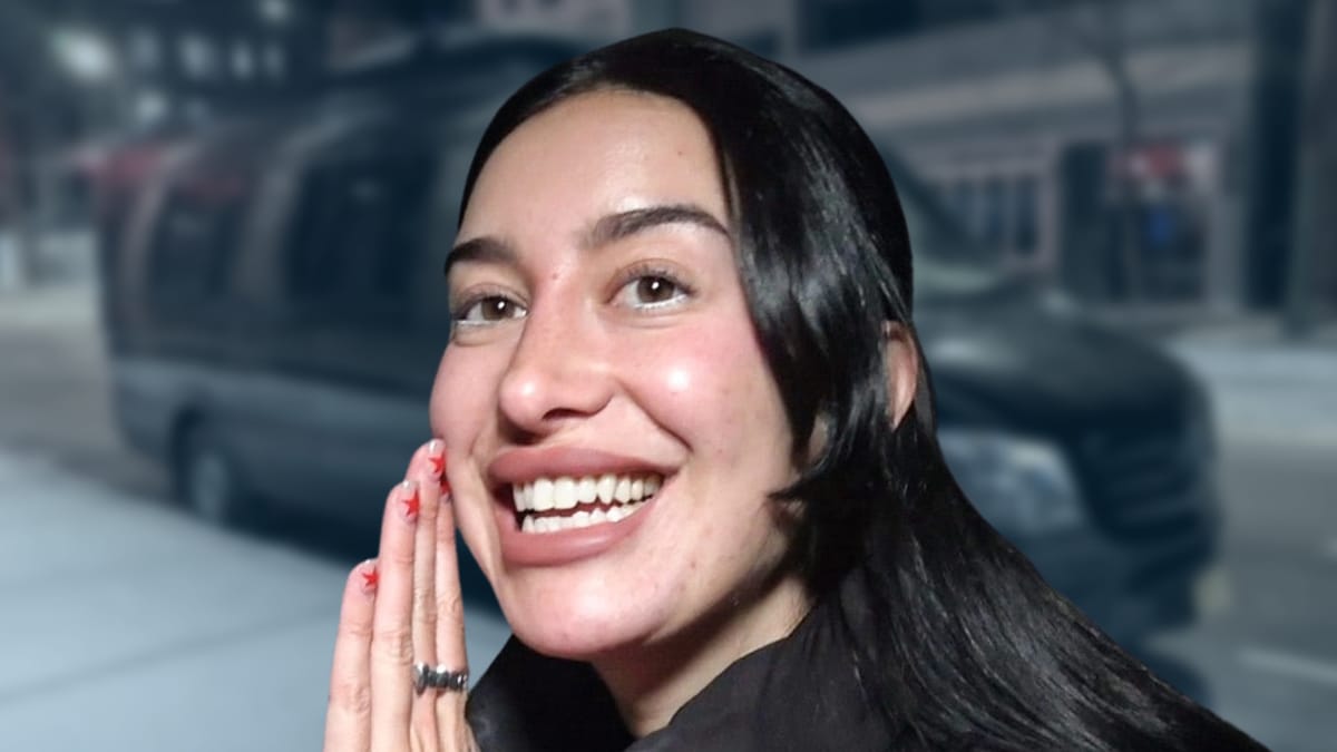 Julia Wolf - BUS INVADERS Ep. 1730 [VIDEO]