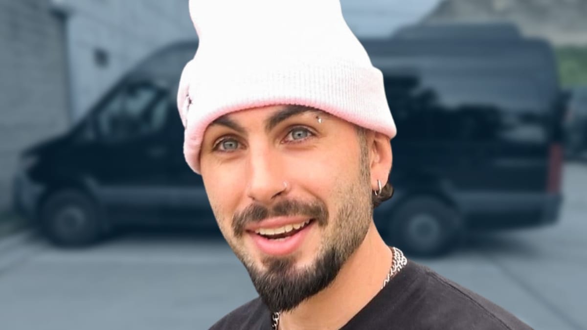 Layto - BUS INVADERS Ep. 1793 [VIDEO]