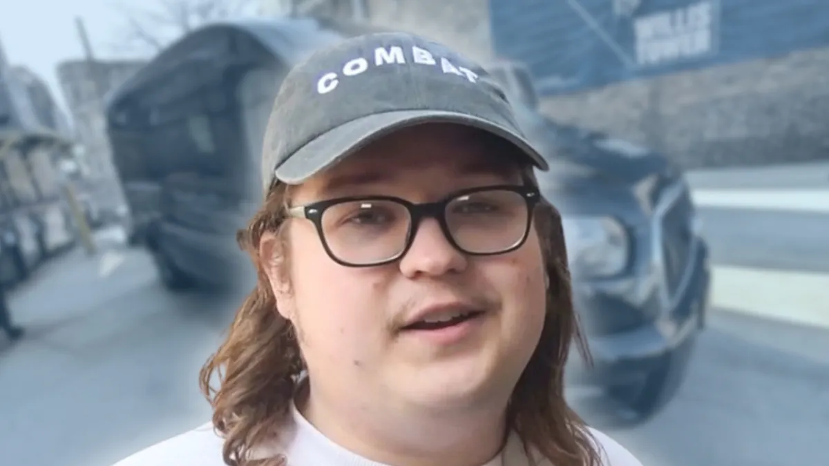 Ben Quad - BUS INVADERS Ep. 2050 [VIDEO]