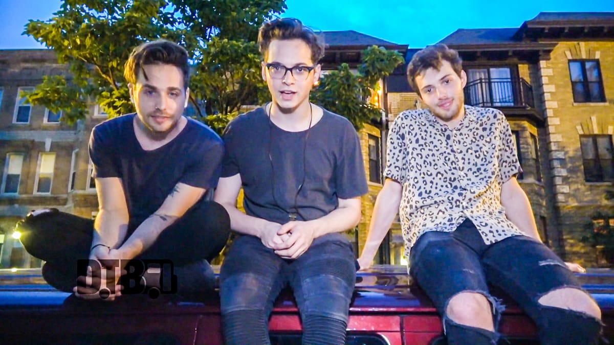 The Wrecks – CRAZY TOUR STORIES Ep. 596 [VIDEO] – Digital Tour Bus