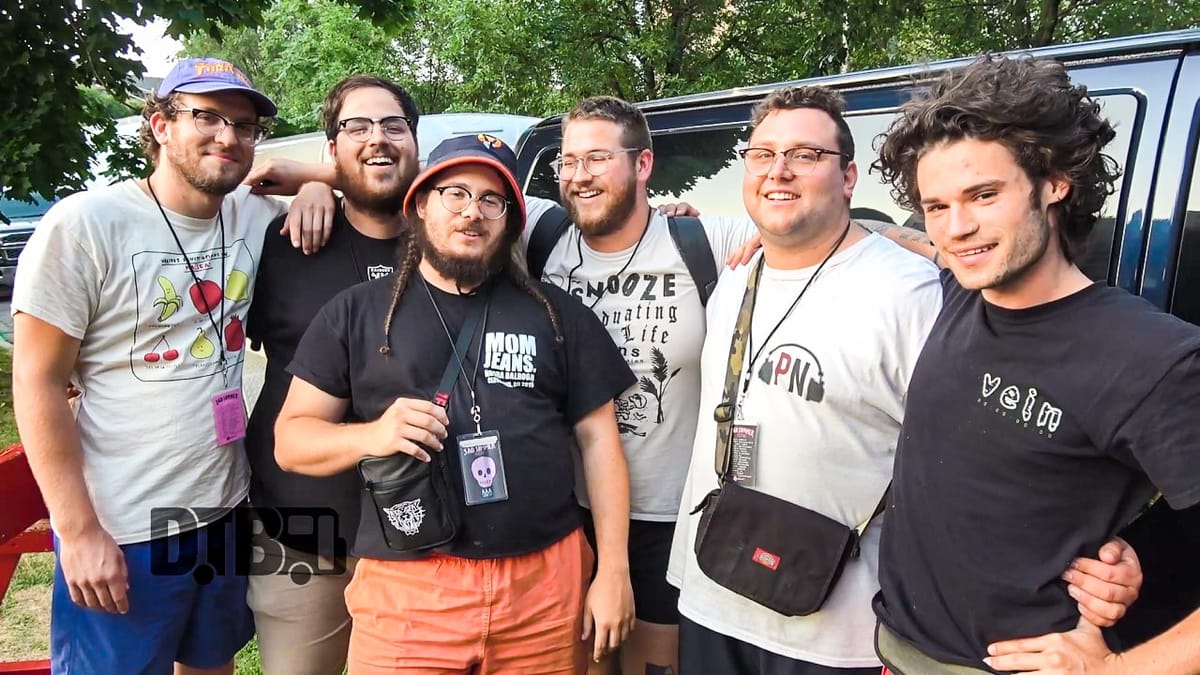 Just Friends and Mom Jeans – BUS INVADERS Ep. 1503 [VIDEO] – Digital ...