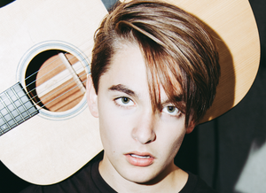 Ian Grey – DREAM TOUR – Digital Tour Bus