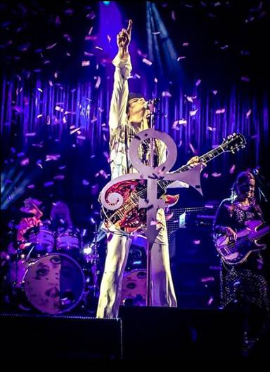 Prince Announces UK “Hit and Run Tour – Part II” – Digital Tour Bus