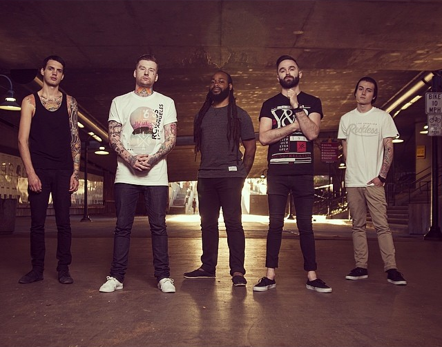 Slaves Announces “Us Against The World Tour” – Digital Tour Bus