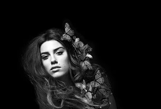 Ryn Weaver Announces North American “Misfit Toys Tour” – Digital Tour Bus