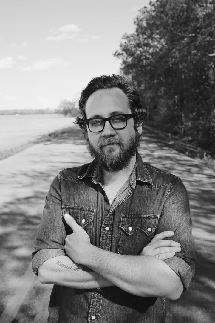 Justin Peter Kinkel-Schuster – TOUR TIPS – Digital Tour Bus