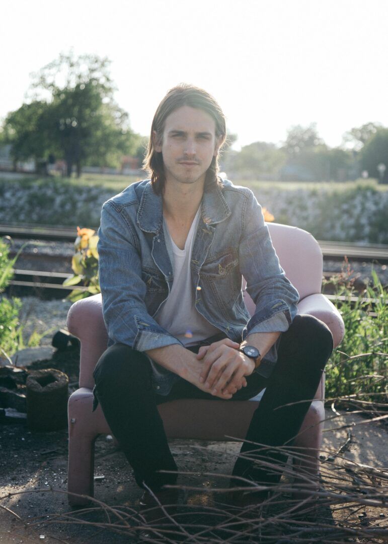 Troy Cartwright – TOUR TIPS – Digital Tour Bus