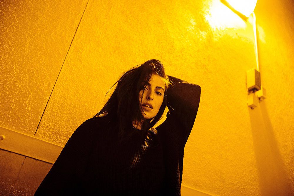 Anna Lunoe’s “Godzilla Tour” – GALLERY – Digital Tour Bus