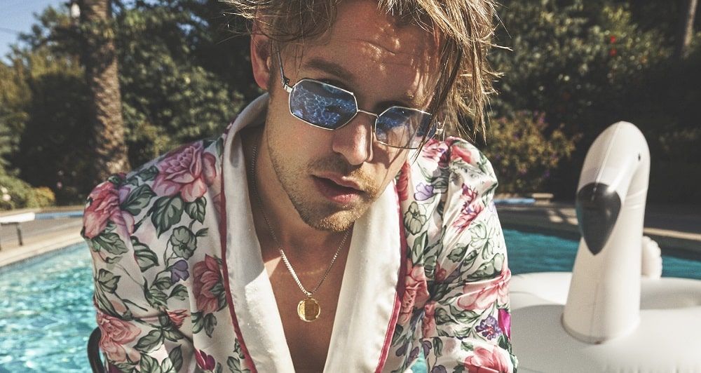 Overstreet – FIRST CONCERT EVER – Digital Tour Bus