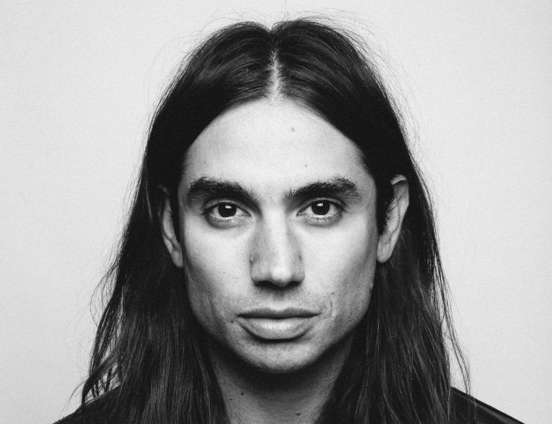 Johnny Gates – CRAZY TOUR STORIES – Digital Tour Bus