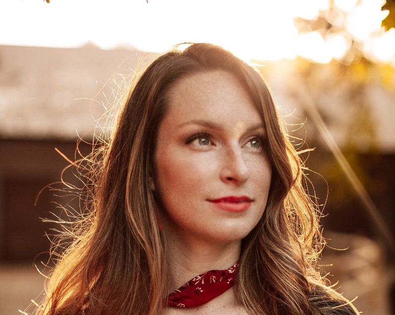 Brooke Stephenson – DREAM TOUR – Digital Tour Bus