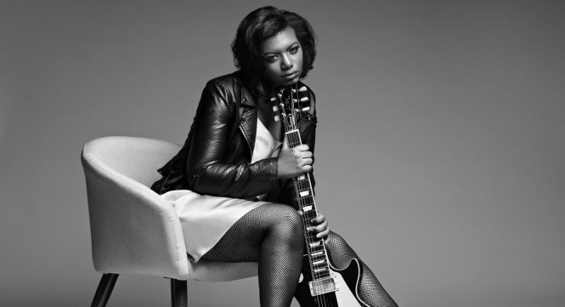 Samiah – FIRST CONCERT EVER – Digital Tour Bus