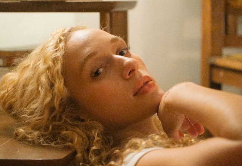 dora. – FIRST CONCERT EVER – Digital Tour Bus