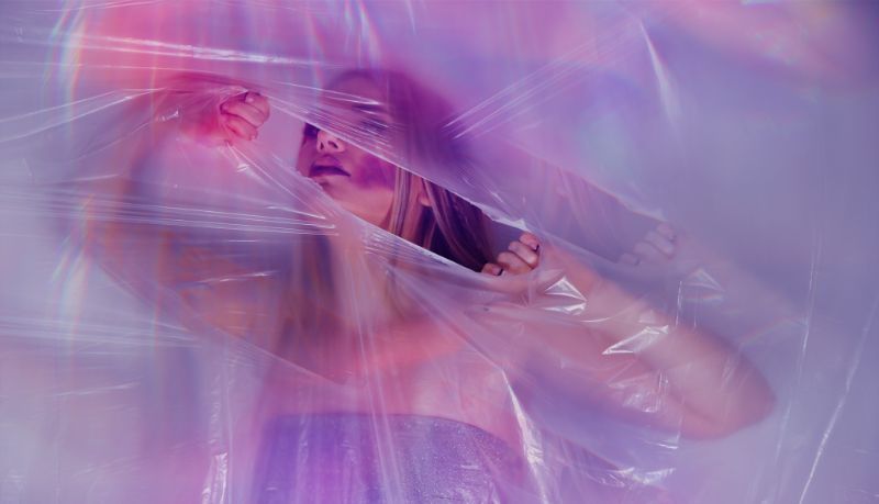 Nové – FIRST CONCERT EVER – Digital Tour Bus