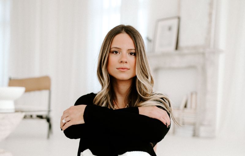 Christina Taylor – TOUR TIPS – Digital Tour Bus