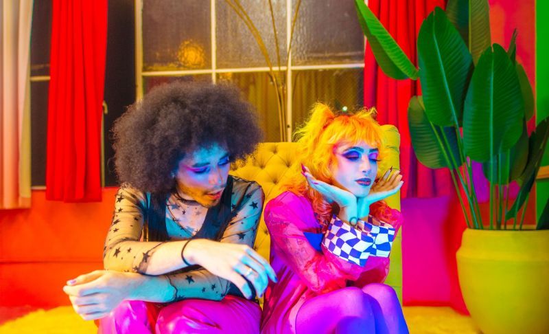 Honey Revenge – FIRST CONCERT EVER – Digital Tour Bus